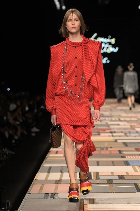 The Best Looks Of Paris Fashion Week Spring 2025