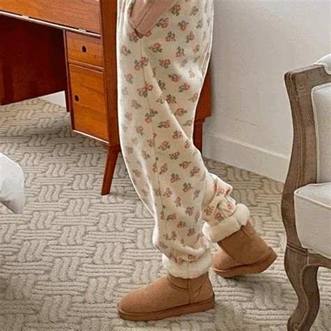 마일드문 5color후리스 수면 파자마 플라워 꽃 고쟁이 촌캉스 캠핑룩 잠옷 바지