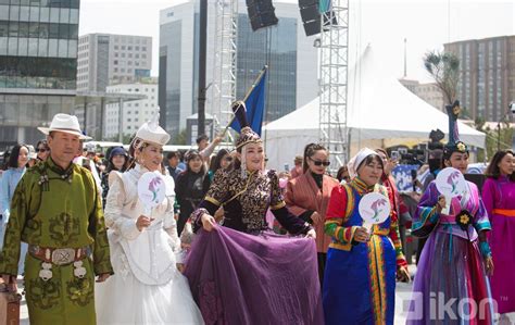 ФОТО Буриад Тува Халимагийн төлөөлөл оролцож буй “Дээлтэй Монгол“ наадам