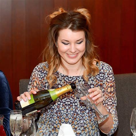 Coralclub Kharkiv Уважаемые дамы все кто считает этот день своим профессиональным праздником