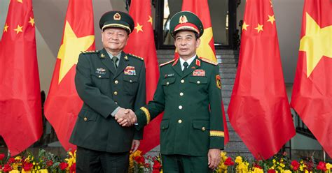 General Phan Van Giang Holds Talks With Vice Chairman Of The Central