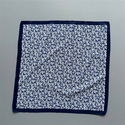 مینی اسکارف باندانا سورمه ای گلریز ژیکان