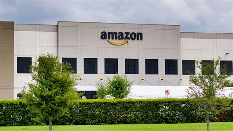 Amazon Prime 4 Reasons You Should Cancel Your Subscription GOBankingRates