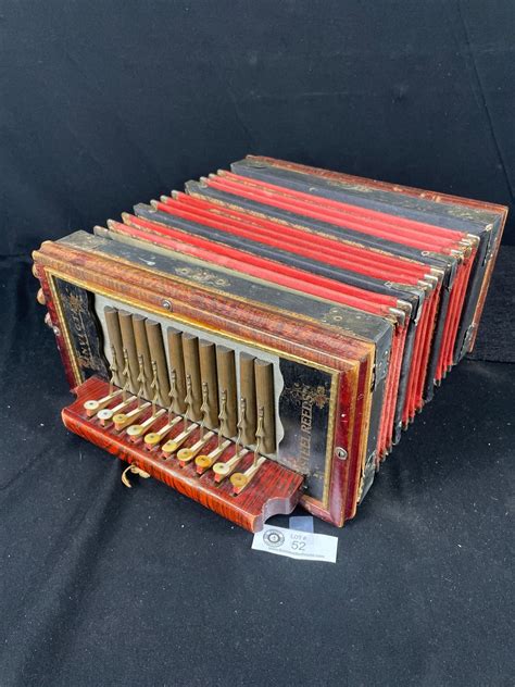 Vintage Invicta Accordian Decoration Piece Not Working