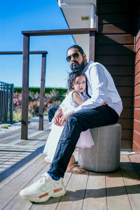 Dress Like A Fashionable Dad 8 Style Tips For Modern Dads On A Budget