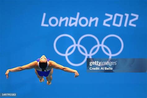Christina Loukas Photos Et Images De Collection Getty Images