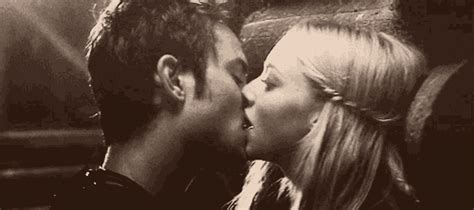 Couples Make Out  Couples Make Out Kiss Discover And Share S