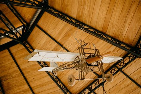 무료 사진 복 엽 비행기 프로 펠 러 항공기 엔진 항공기 천장 매달려 빈티지 실내 장식 나무 실내