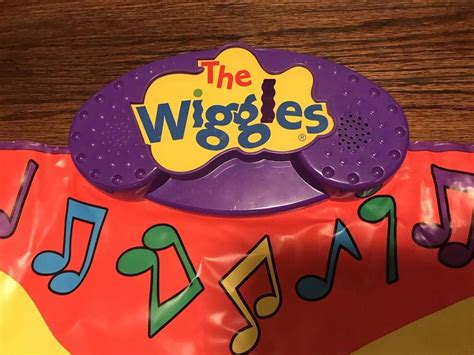 The Wiggles Wiggly Wiggly Dance Mat 2003 Spin Master 4 Songs Works Great 1970209919