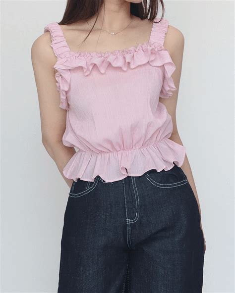 헤이리 밴딩 프릴 나시 블라우스