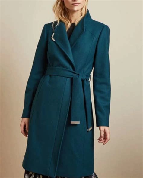 Workin Moms S Catherine Reitman Green Coat