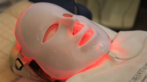 How To Clean An Led Face Mask Quick Tutorials And Hygiene Tips T3