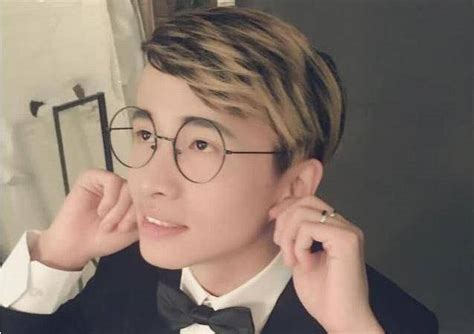忆往昔，峥嵘岁月！文森特直播上演怀旧杀：和洞主早已一笑泯恩仇阿特