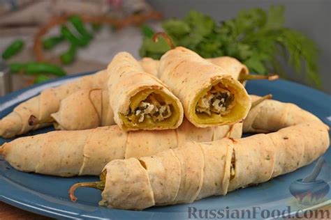 Рецепт Острые перцы в тесте фаршированные творогом и зеленью в духовке на