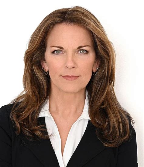 Yvette Nipar