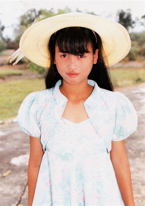 【目立った傷や汚れなし】絶版写真集 近藤早紀の落札情報詳細 ヤフオク落札価格検索 オークフリー