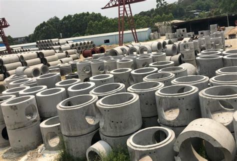 产品中心 成都康丽公用设施有限公司 Pc砖、仿花岗石芝麻砖、透水砖、 石条纹砖、渗水砖、磨石砖、光面砖、护坡砖、盲道砖、路沿石、高分子（井圈、井盖、水篦子）、混凝土排水管