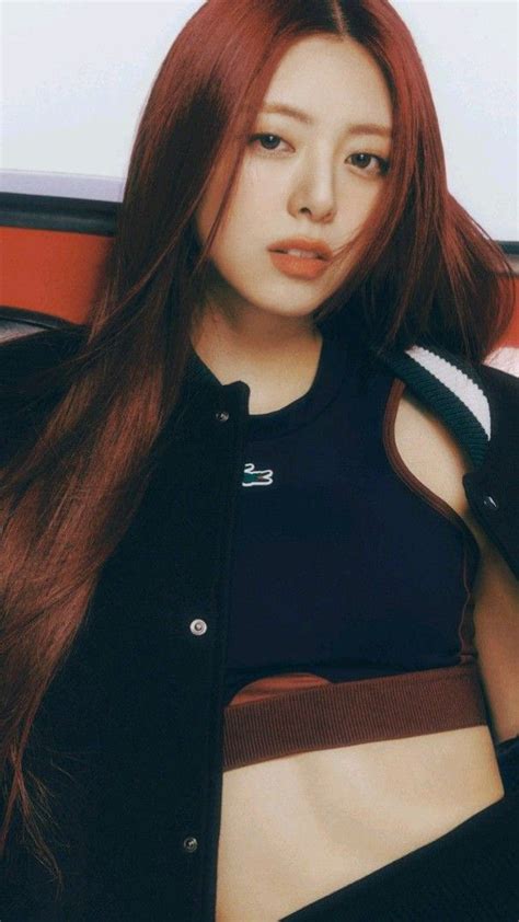 Yuna Wallpaper Yuna Itzy Wallpapers Wallpaper Cave