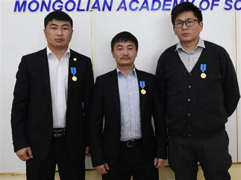 Түрэгийн үеийн тахил илрүүлэхэд оролцсон монгол судлаачдад Казахстан Улсын ерөнхийлөгчийн