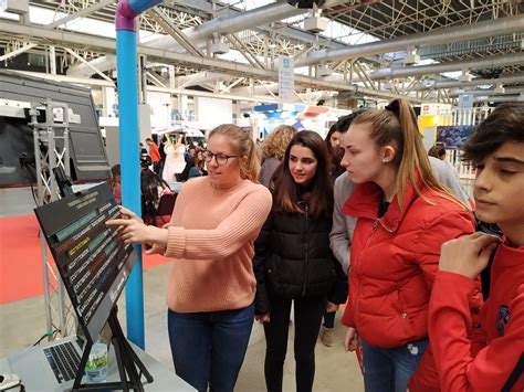 Job Offer Communication Assistant González Lab Bcn