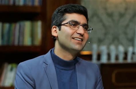 مجتبی شکوری کیست و چرا ویدئو عذرخواهی او درباره دروغ رتبه ۴۸ جنجالی شد؟