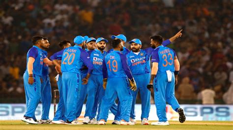 Ind Vs Aus One Day Series David Warner Fit For All Matches Vs Team