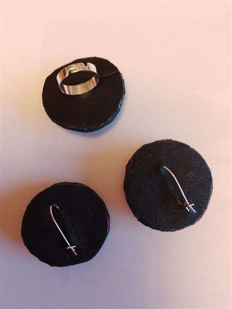 Чокър в зелено и черно с обици и пръстен модел 17 Крокодил бг