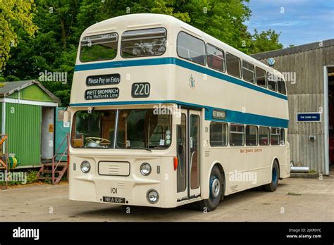 Daimler Fleetline Crg6 Hi Res Stock Photography And Images Alamy