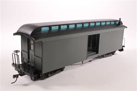 Bachmann Usa 26499bac Two Door Baggage Car With Lighted Interior In