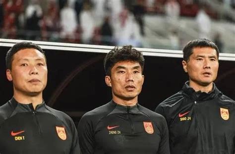 两连胜后！伊万封神，足协加薪续约，架空郑智，废中方教练，恭喜国足中国队主帅