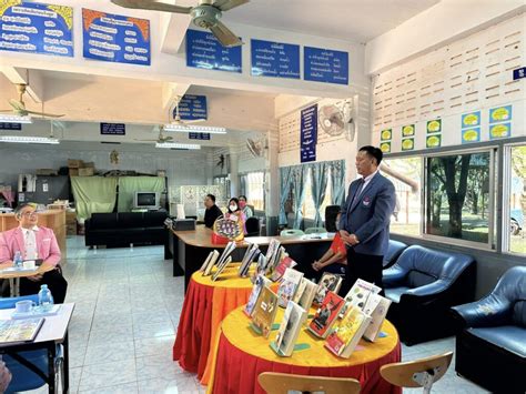 รับการนิเทศติดตาม ระบบปัจจัยพื้นฐาน นักเรียนยากจน และแหล่งเรียนรู้ชุมชนในเขตพื้นที่บริการ