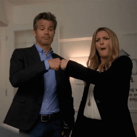 Fist Bump S