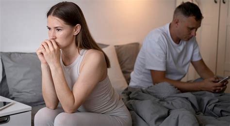 Donna Di 37 Anni Non Sa Se Sposare Un Uomo Di Cui Non è Innamorata Ma