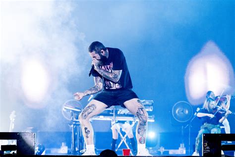 포스트 말론이 들어 올린 젊음의 축배지금 더 사랑하라 연합뉴스