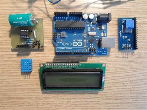 Reloj Con Termómetro Usando Arduino I2c 16 X 2 Lcd Rtc Ds1307 Y Dht11 Sensor