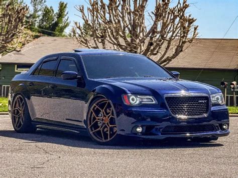 2014 Chrysler 300 With 22x9 15 Rohana Rfx11 And 245 30r22 Lexani Lx