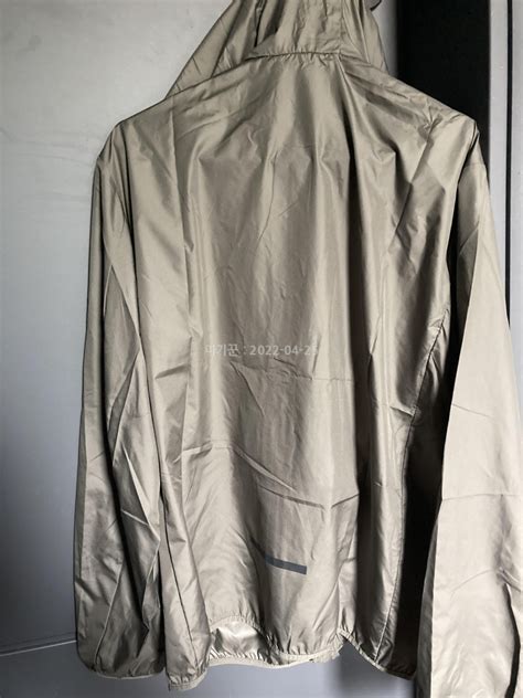 스파오 윈드브레이커 패션후기 어미새