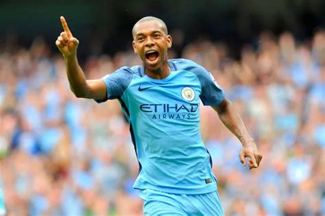 Fernandinho Set For New Manchester City Deal As Pep Guardiola Rewards