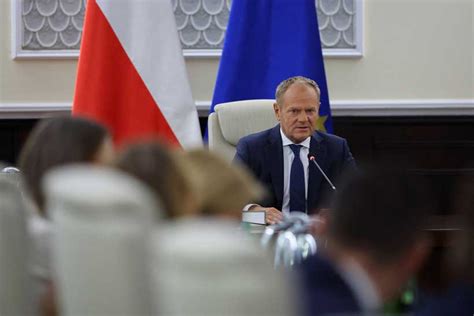Poland Arrests Eight Over Suspected Russian Linked Sabotage Plot