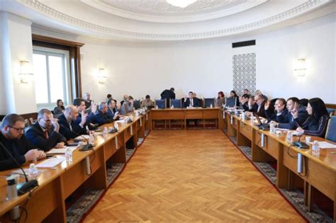 Народното събрание си гласува 25 постоянни комисии Информационна агенция ПИК