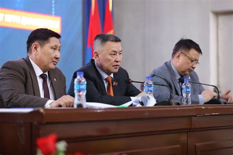 УИХ ын гишүүн Ш Адьшаа Ховд аймагт ажиллаж байна