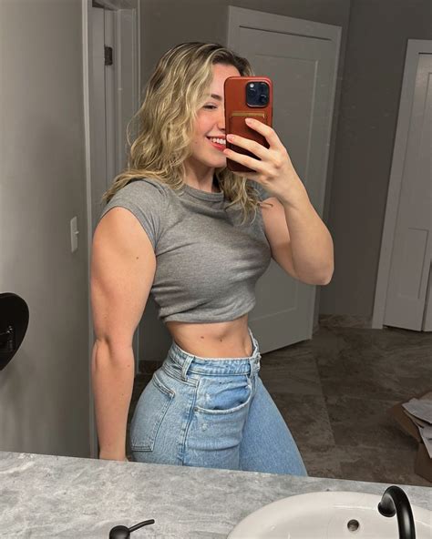 Alice Klomp Pineapplebrat