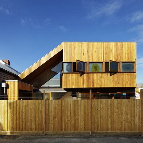 Triangular Void Joins A Timber Extension To A Melbourne Home