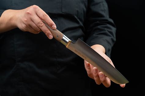 Foreman锋芒系列 三头鹰 CARL MERTENS 官网