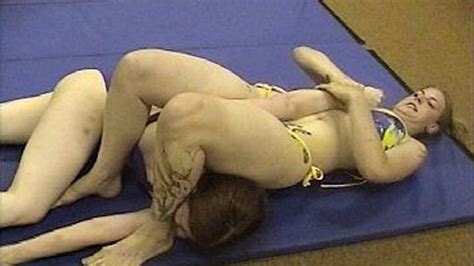 Competitive Wrestling Sia Gets Slaughtered Part Backalley Gym Catfights Mixed Clips Sale