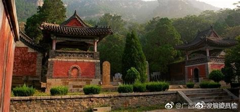 兴业鹿峰山风景区