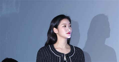 [포토s] 김고은 각선미 뽐내며