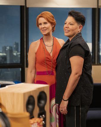 Sara Ram Rez Protagonista De And Just Like That Necesitamos Personas Trans Y No Binarias En