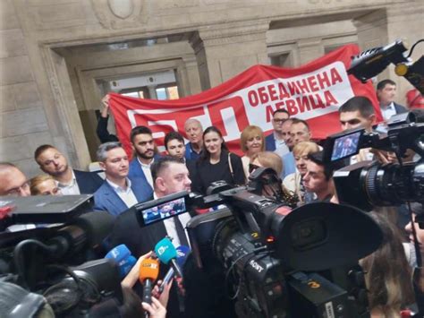 ИЗВЪНРЕДНО В ПИК Tv “БСП Обединена Левица се регистрира за изборите Атанас Зафиров зачеркна