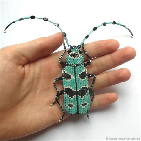 Брошь жук Бирюзовый усач в интернет магазине Ярмарка Мастеров по цене 5000 ₽ Dqqo3ru Брошь